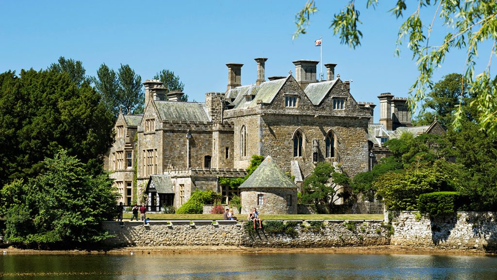 Beaulieu - Treasure Houses of England